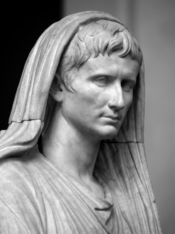 Portraiture of Augustus | The Multidisciplinarian