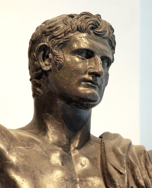Portraiture of Augustus | The Multidisciplinarian